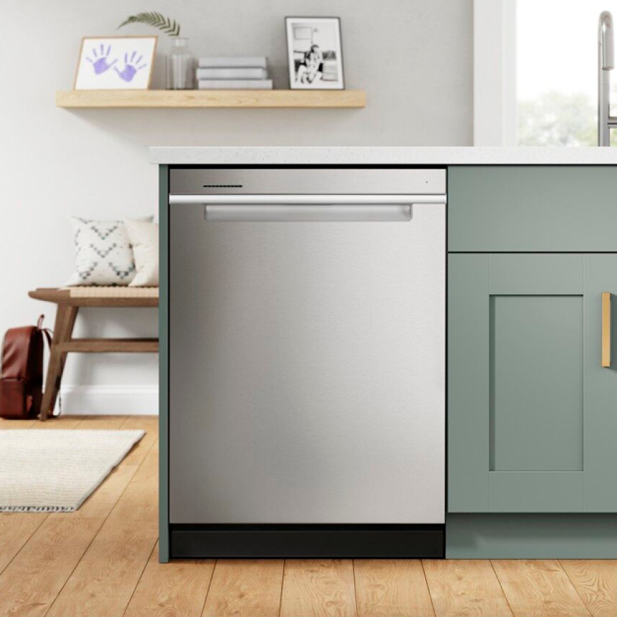 Whirlpool 24 in. Top Control Built-In Tall Tub Dishwasher in ...